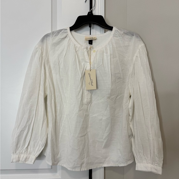 Universal Thread | Tops | Universal Thread White Button Down Blouse | Poshmark